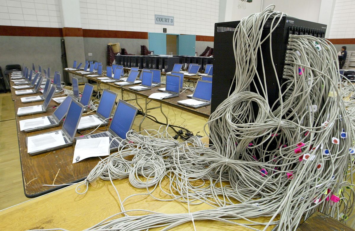 Survey confirms that tons of customers still hate Comcast, Time Warner ...