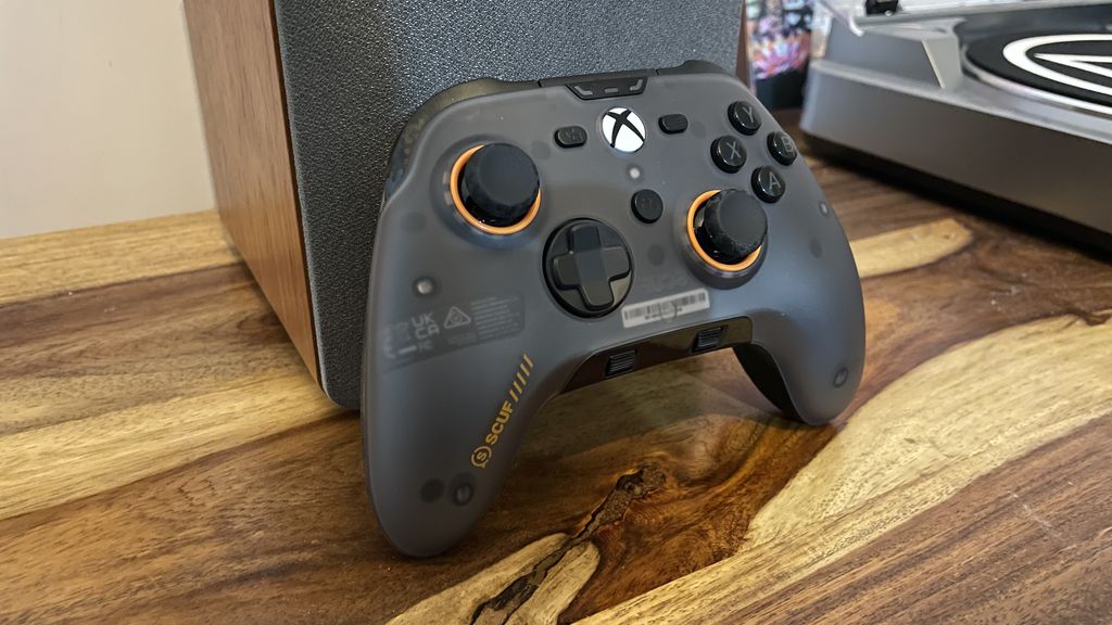 Scuf Valor Pro wired controller review | PC Gamer