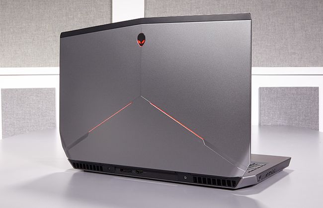 Alienware 17 R3 (2016) - Full Review and Benchmarks | Laptop Mag