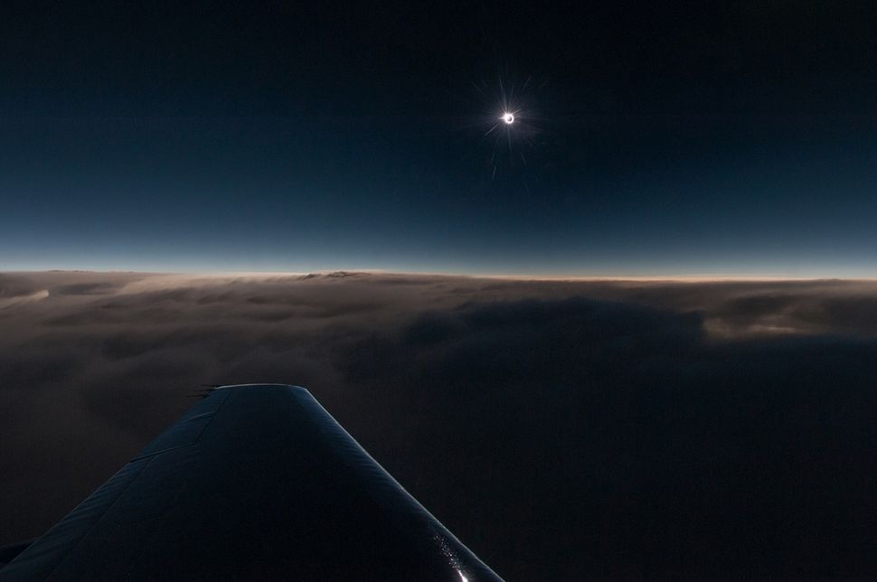 Chasing a Solar Eclipse: Hitting the Bull's Eye at 44,000 Feet (First ...