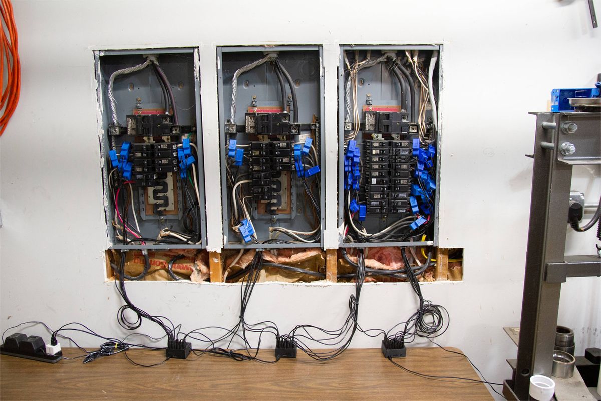 This Raspberry Pi Monitors Your Power Usage | Tom's Hardware