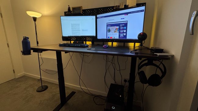 Best office desks of 2025: Our expert picks for the home and office ...