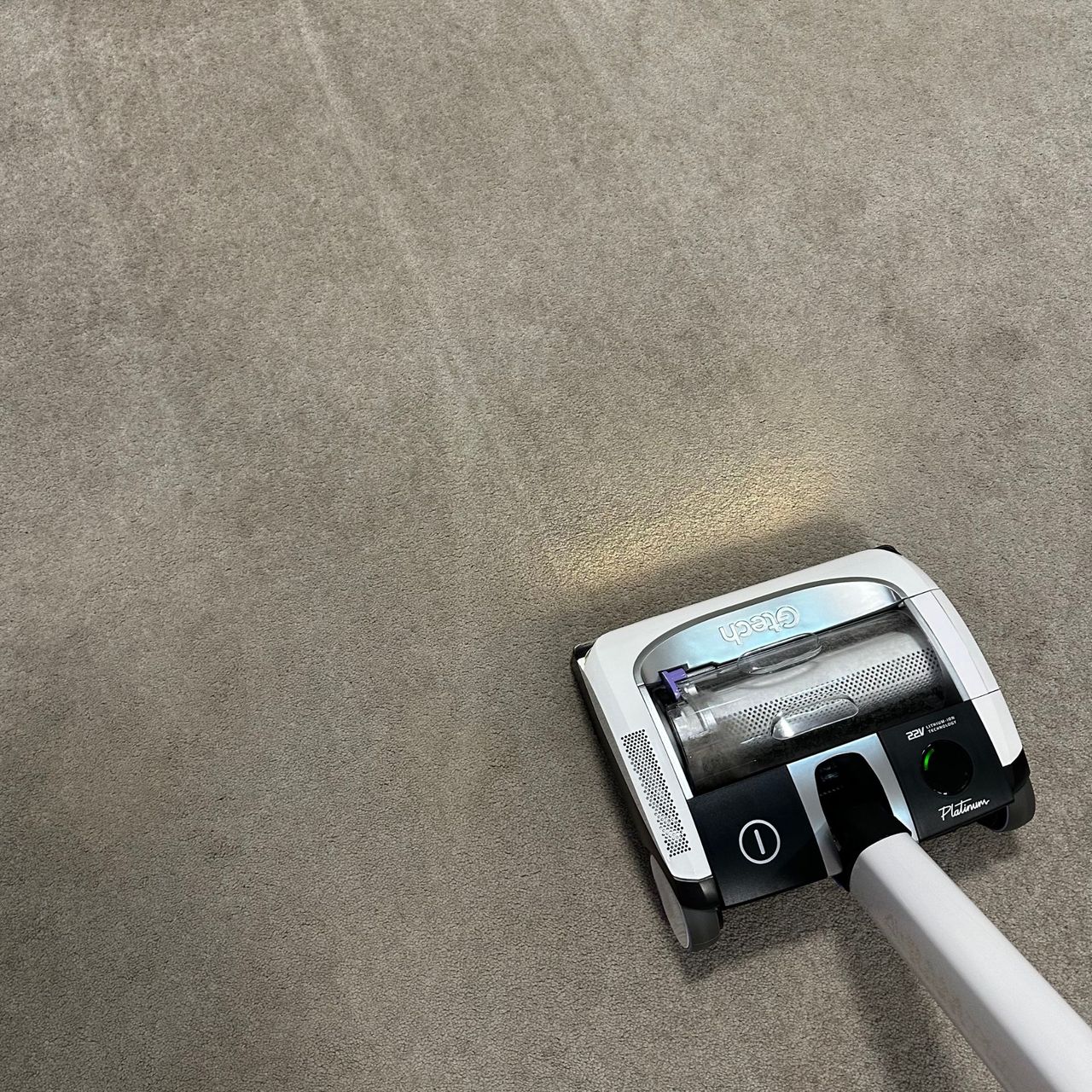 Gtech AirRAM Platinum Anti Hair Wrap cordless vacuum review | Ideal Home