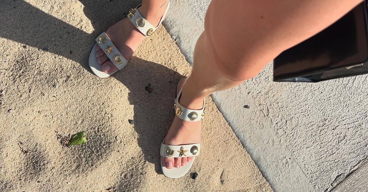 5 Elegant Sandal Colors to Own This Summer | Who What Wear