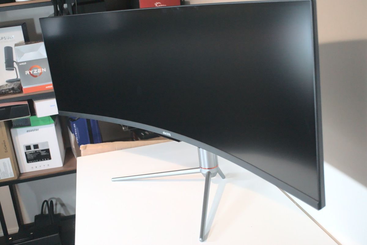 ElectriQ eiq-49CV5UWD120FSHQA review: Massive 49-inch screen at a ...