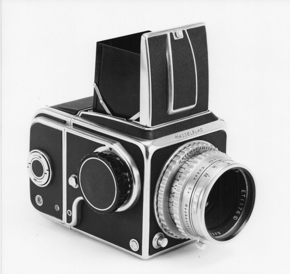 Hasselblad 500C/M and family: the medium format cameras that made it ...