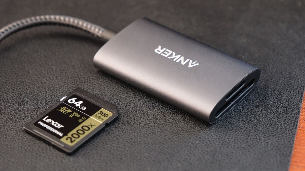 Anker PowerExpand+ 2-in-1 SD 4.0 Card Reader review: speed reading ...