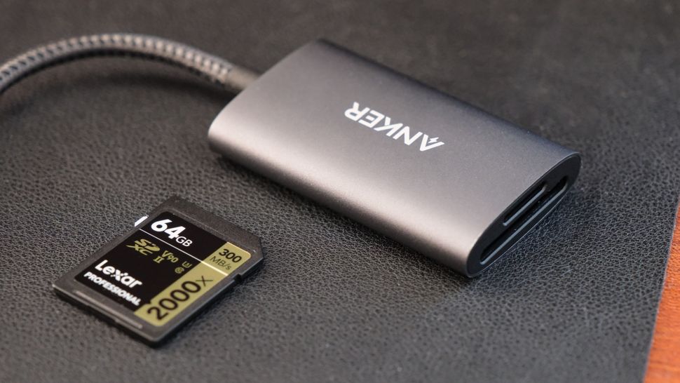 Anker PowerExpand+ 2-in-1 SD 4.0 Card Reader review: speed reading ...