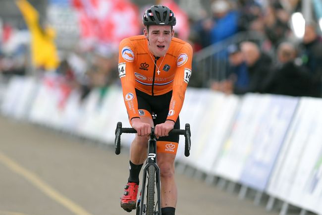 Cyclo-Cross World Championships: Ryan Kamp wins U23 men's title ...