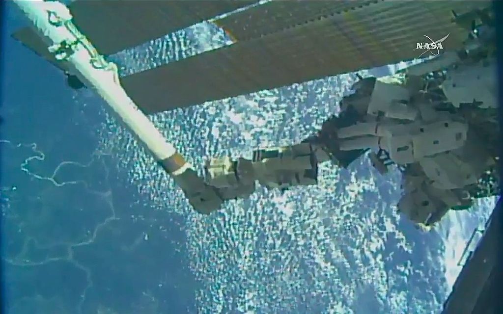 Spacewalking Astronauts Prep Space Station for SpaceX, Boeing ...