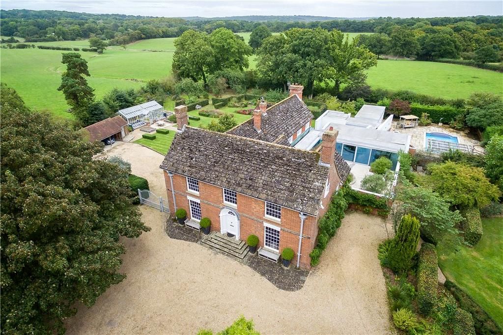 A grand house that offers a striking fusion of Georgian and 21st ...