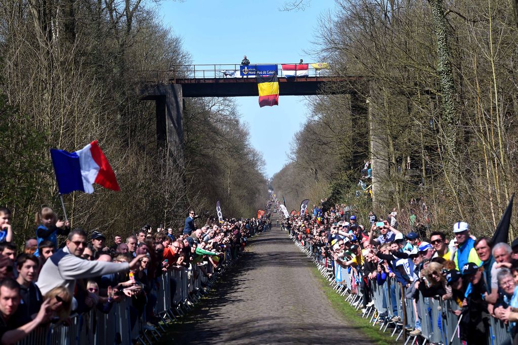Paris-Roubaix cobble sector buried under mud, may be removed | Cyclingnews