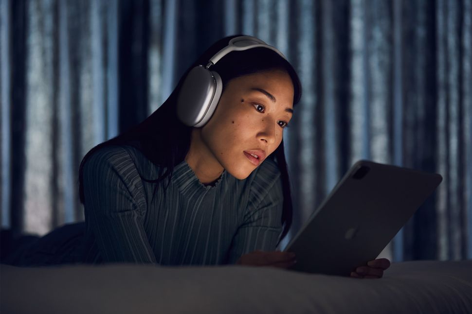 Apple airs two AirPods Max ads including a better look at how they work ...