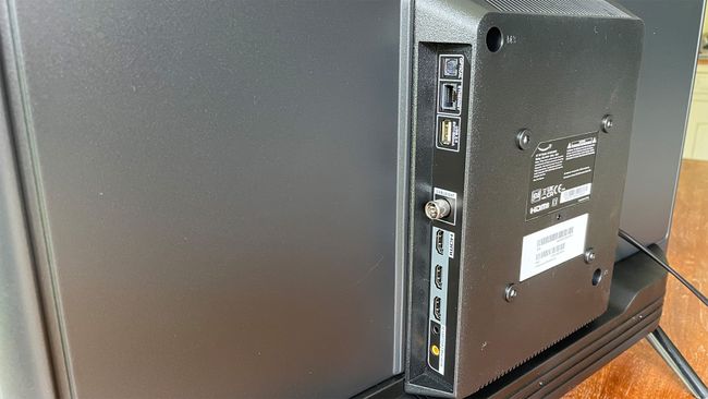 Amazon Fire TV 32-inch 2-Series review: bright, smart and very cheap ...