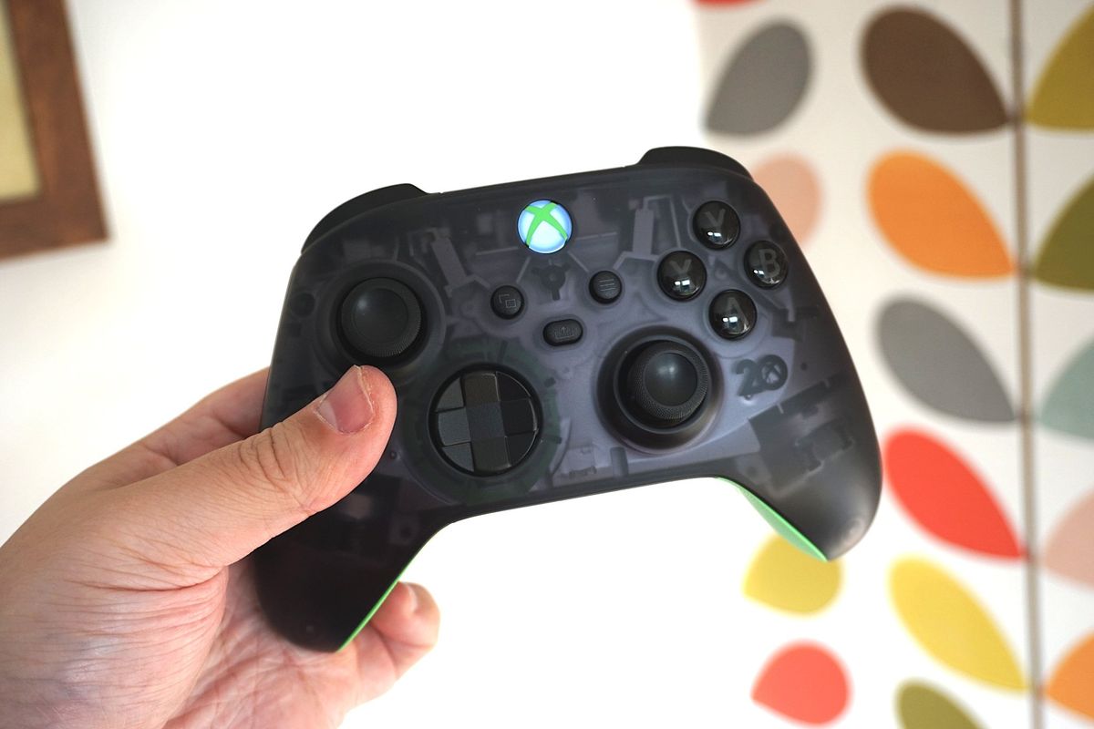 The Xbox 20th Anniversary controller is utterly glorious, if you can ...