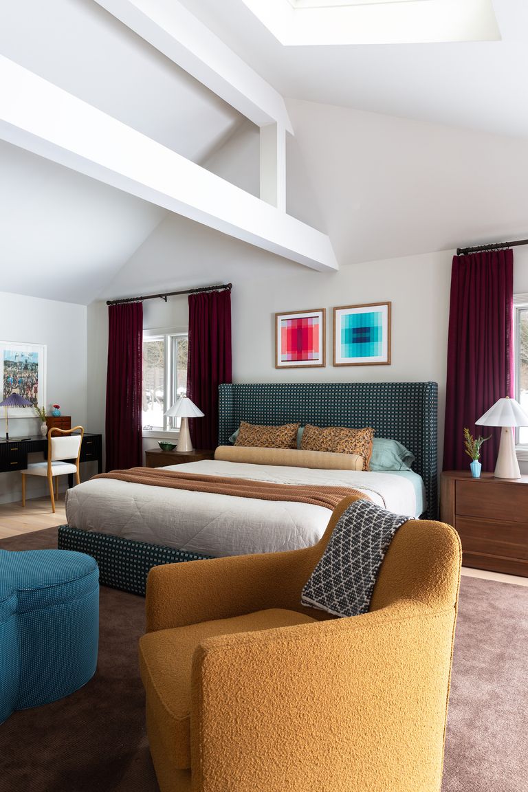 Here's 17 Ways to Divide a Bedroom Into Two Separate Rooms
