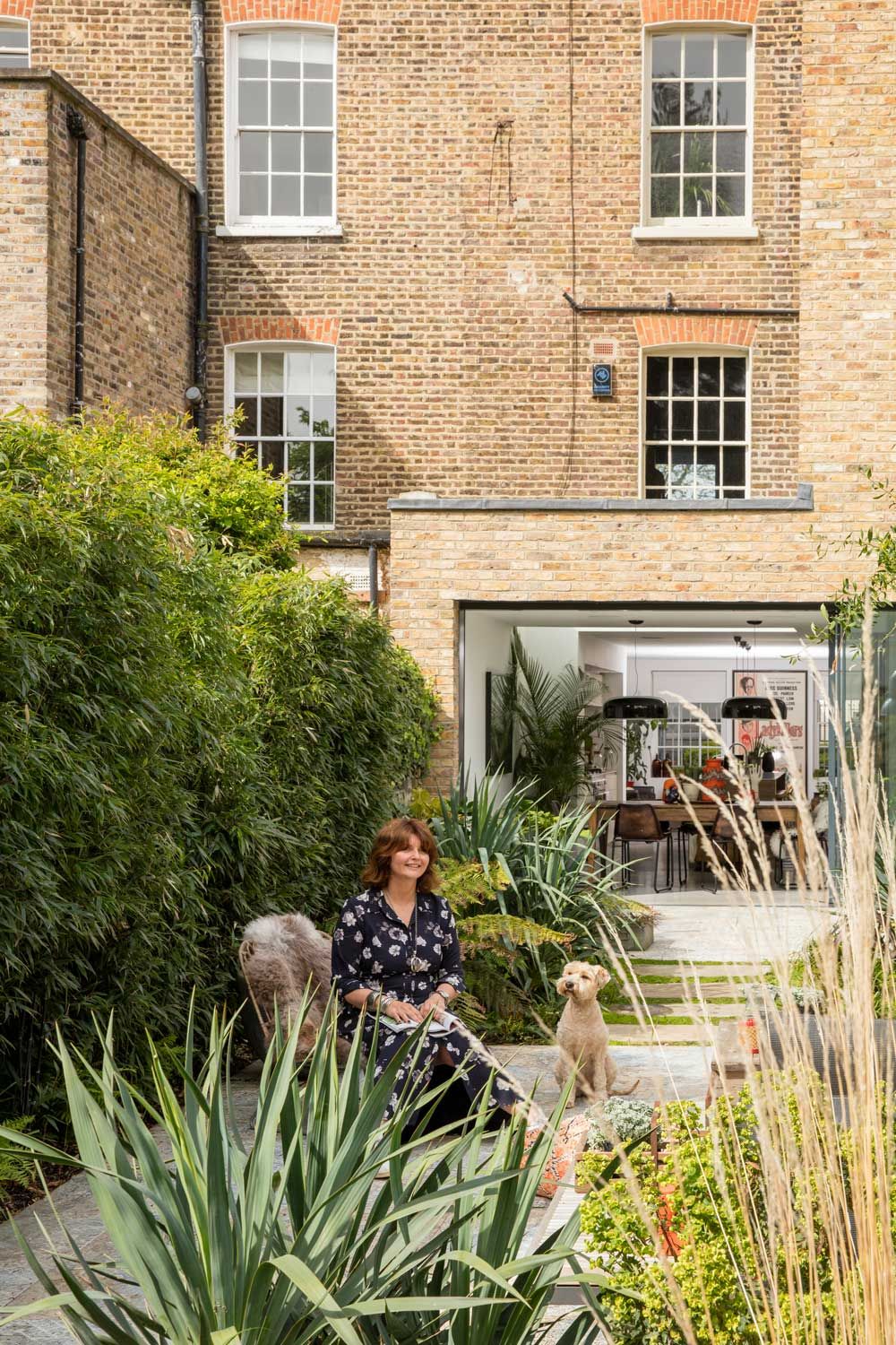 House Tours Open Door with Interior Designer, Julia Thompson | Livingetc