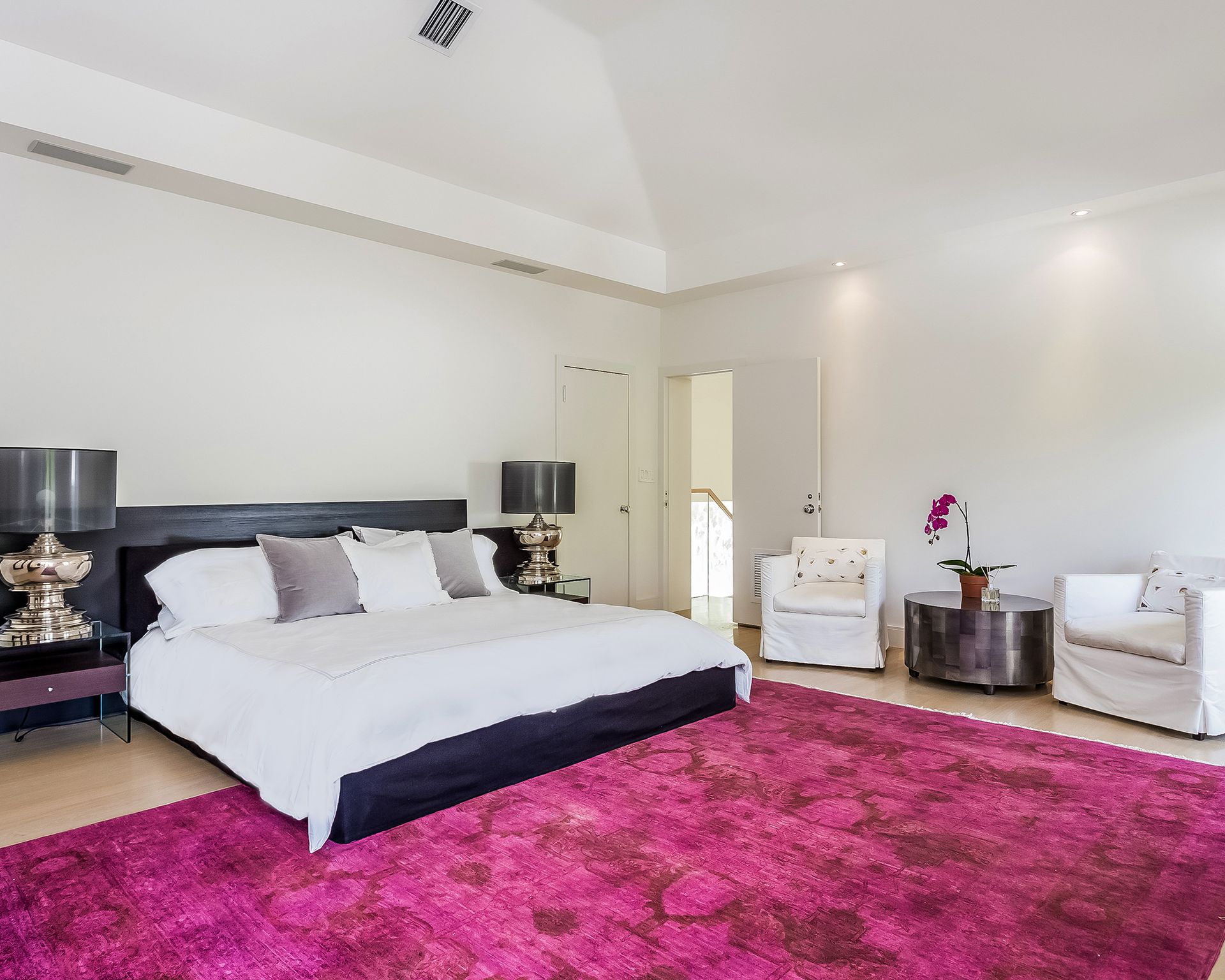 Shakira's house: the former Miami mansion is a minimalist masterpiece ...