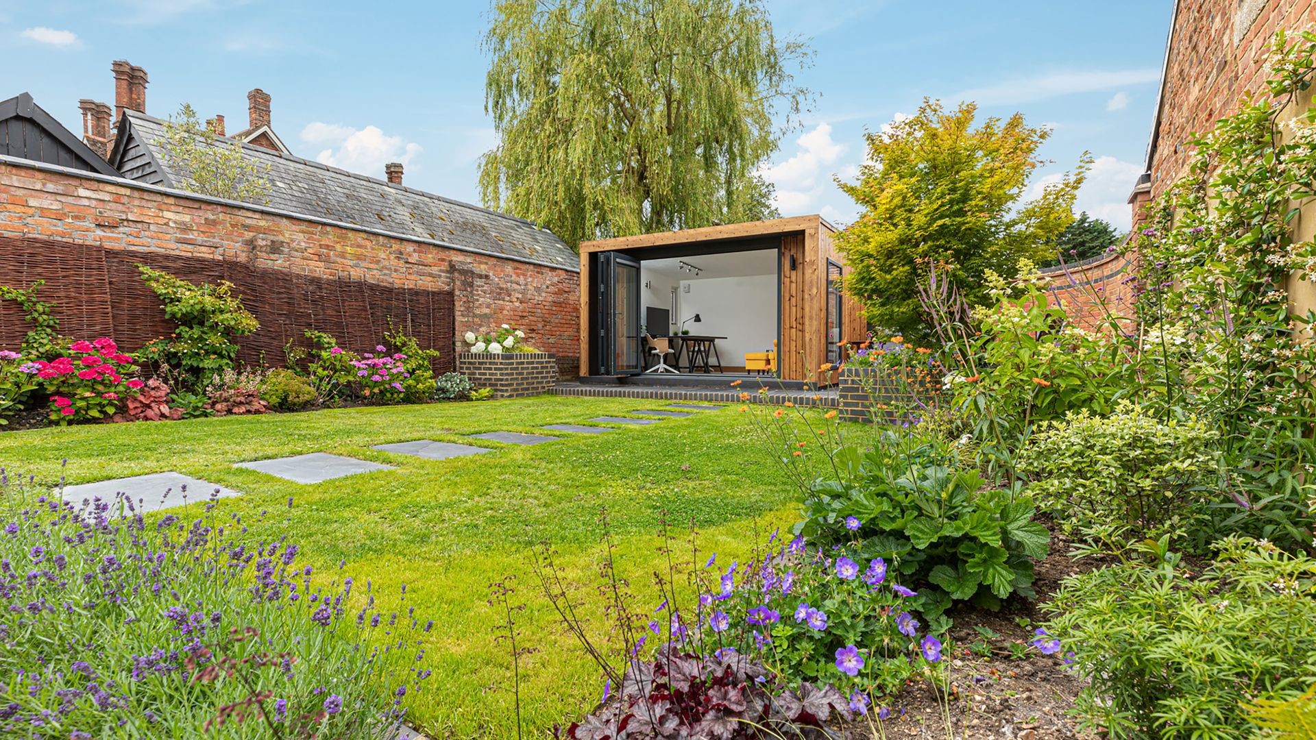 Garden Office Ideas to Make Working From Home a Pleasure | Homebuilding