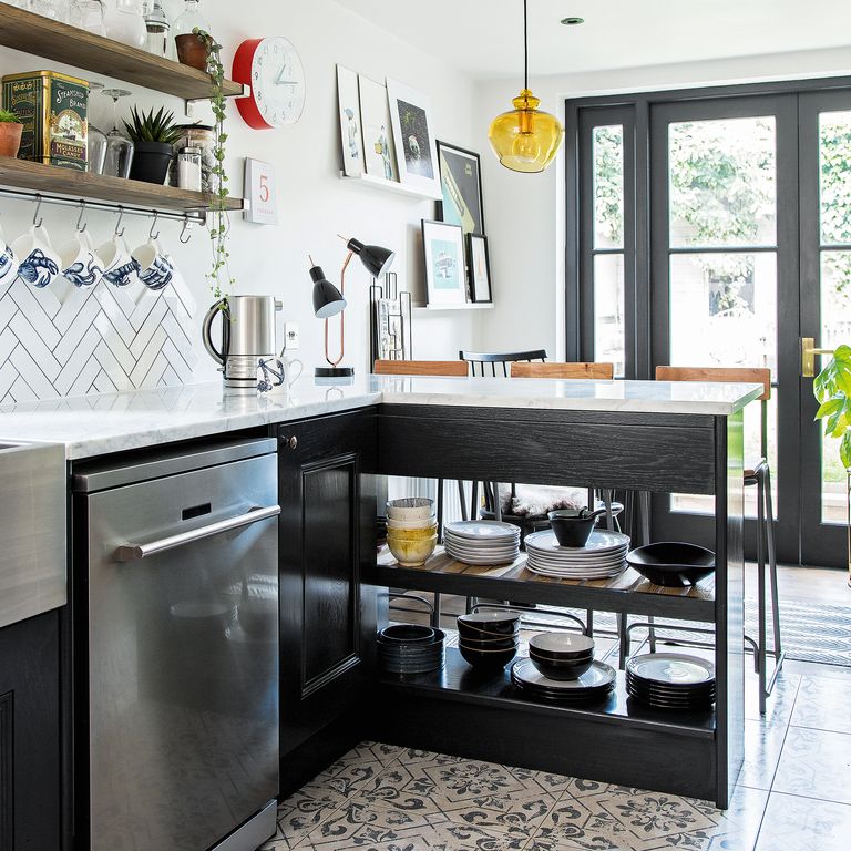 The top peninsula kitchens to help you plan a perfect layout | Ideal Home