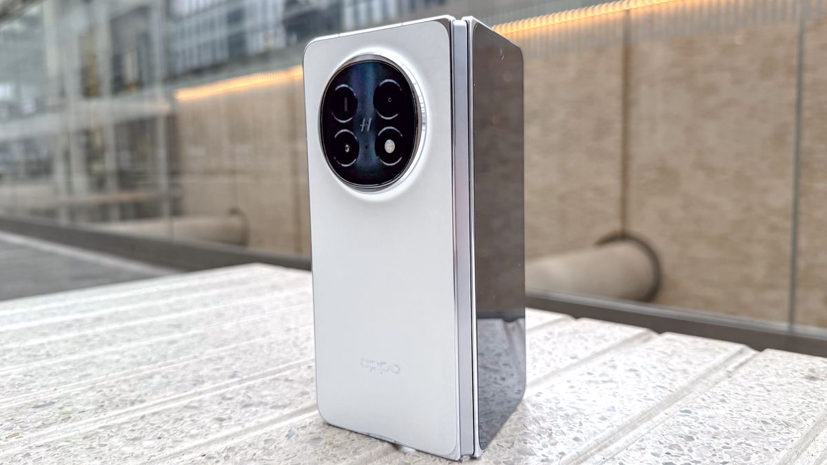 I just tried the world's thinnest foldable phone — here's how it stacks ...