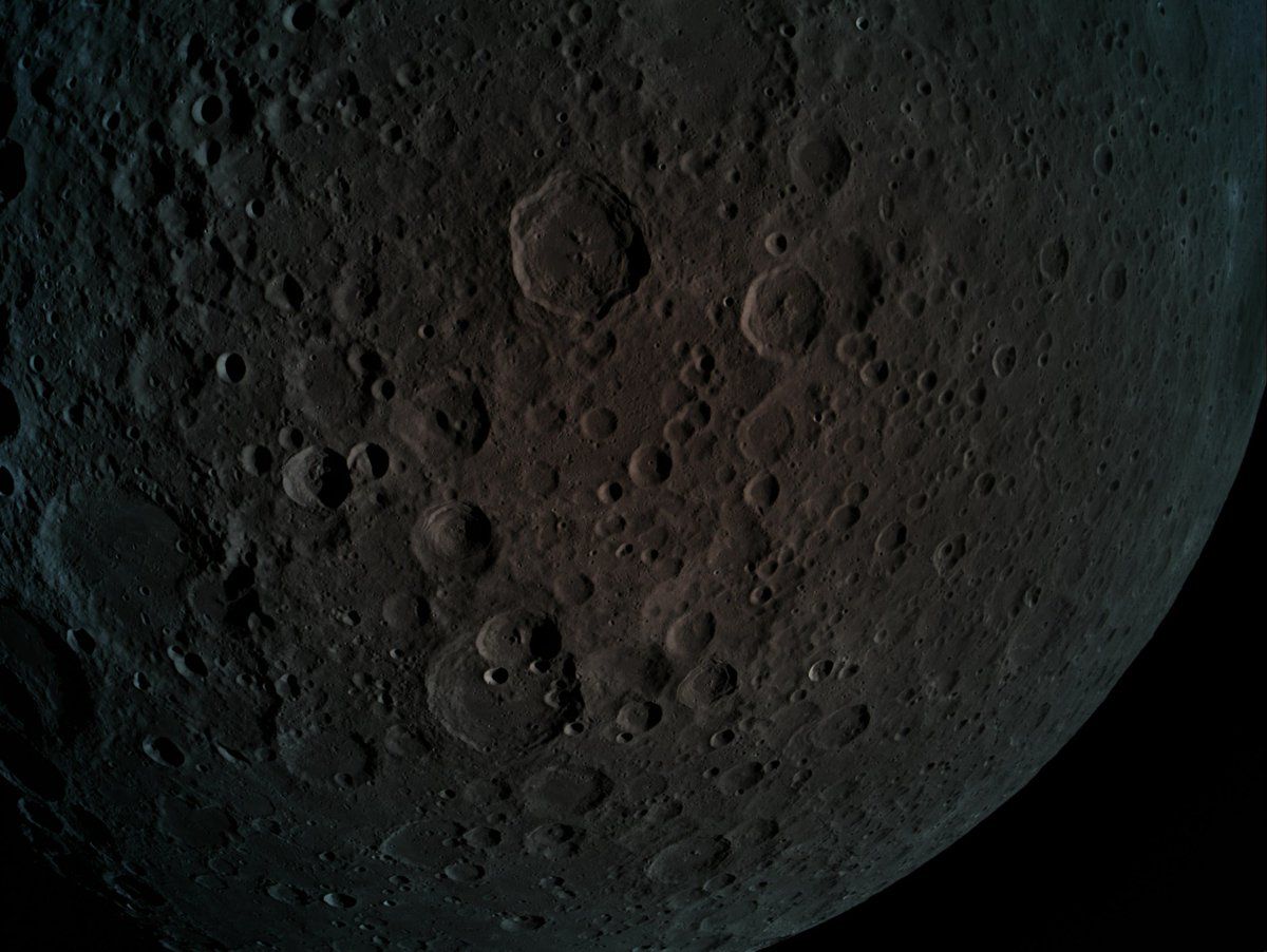 Israeli Lunar Lander Snaps Amazing Photos of the Far Side of the Moon ...