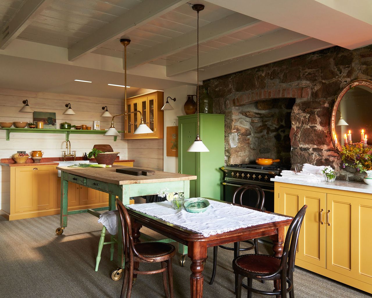 Mix-and-match kitchen cabinet ideas: 10 statement designs | Homes and ...