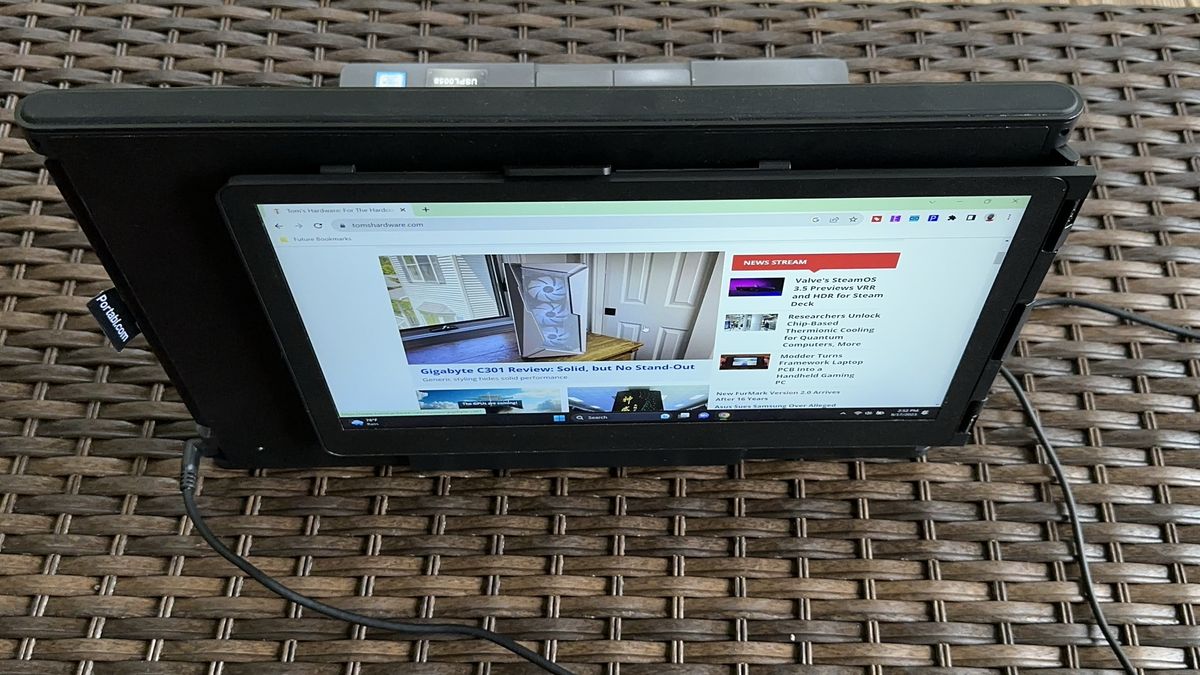 Portable Monitor Slide V2 Review: High Price, Cheap Materials | Tom's ...