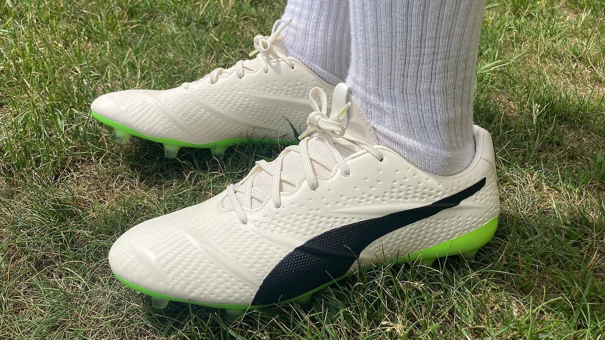 Puma King Platinum 21 Vegan soccer cleats review: An iconic cleat ...