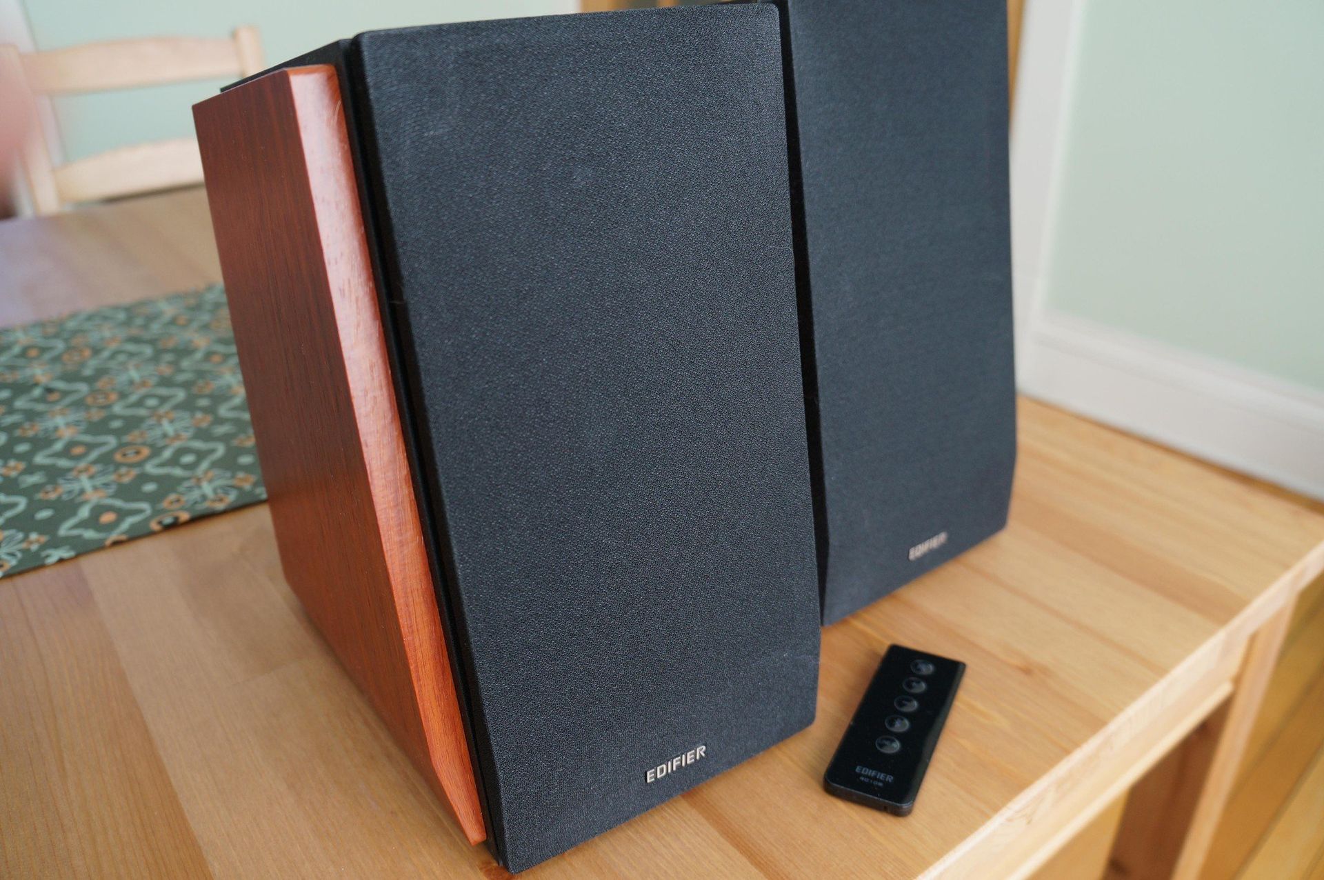 Edifier R1700BT Review: Beautiful Bluetooth speakers for your ...