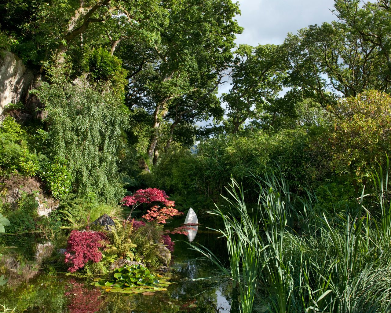 Garden pond ideas: 10 beautiful backyard ponds | Homes and Gardens