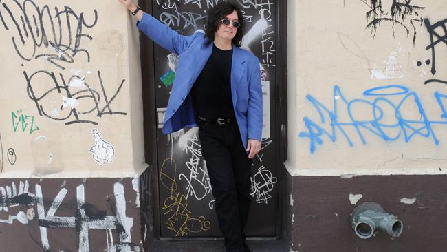 Alan Merrill tells the story of I Love Rock 'n' Roll in his final ...