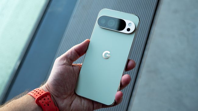 That infuriating Pixel 10, Pixel 9 speakerphone issue won't see a fix ...