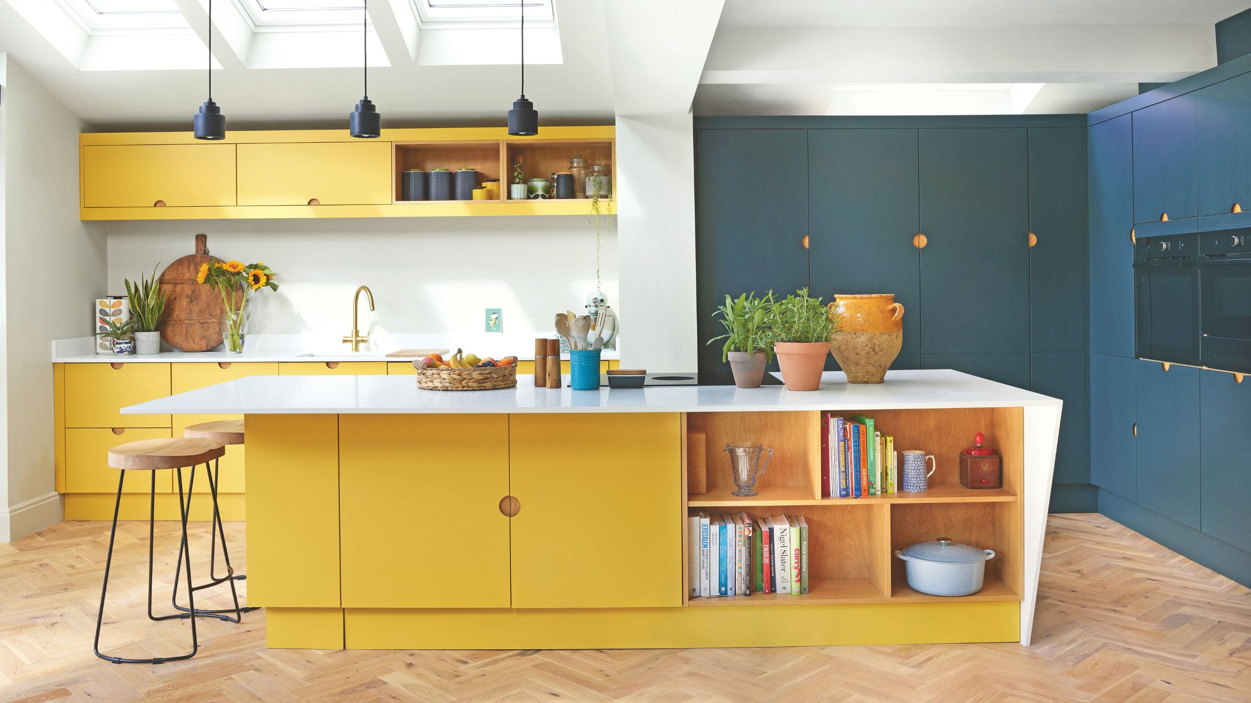 5 things that people with a tidy freezer always have | Ideal Home