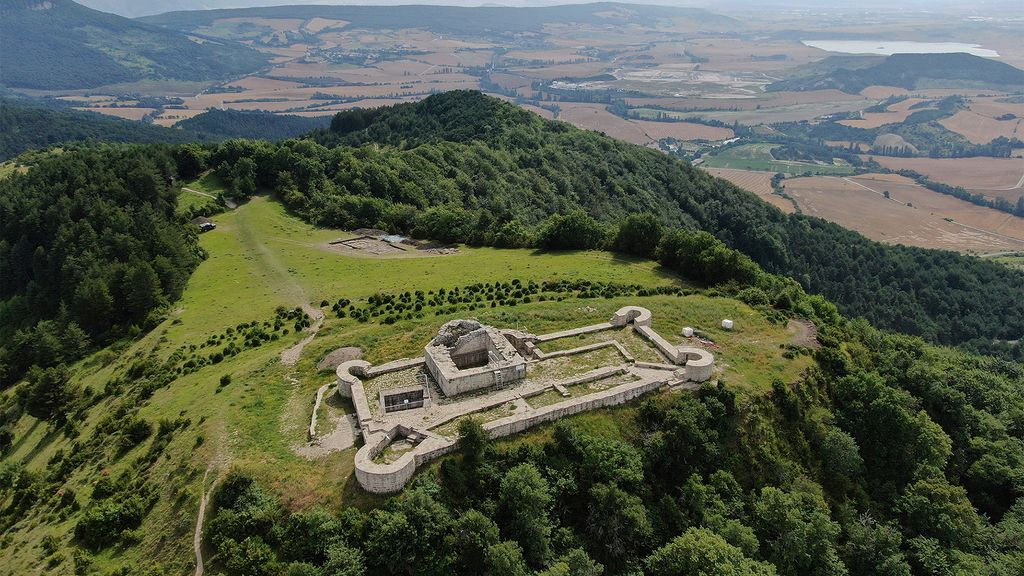Ancient language found on 2,100-year-old bronze hand may be related to ...