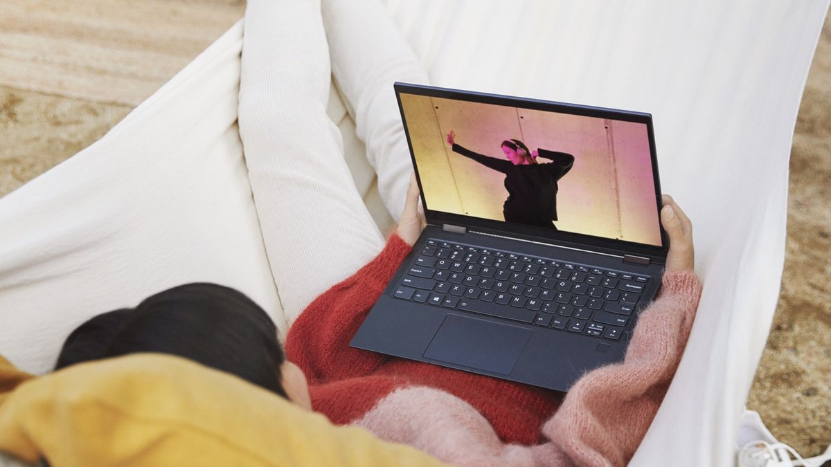 World's first 5G laptop hits the market: Meet the Lenovo Flex 5G | Tom ...