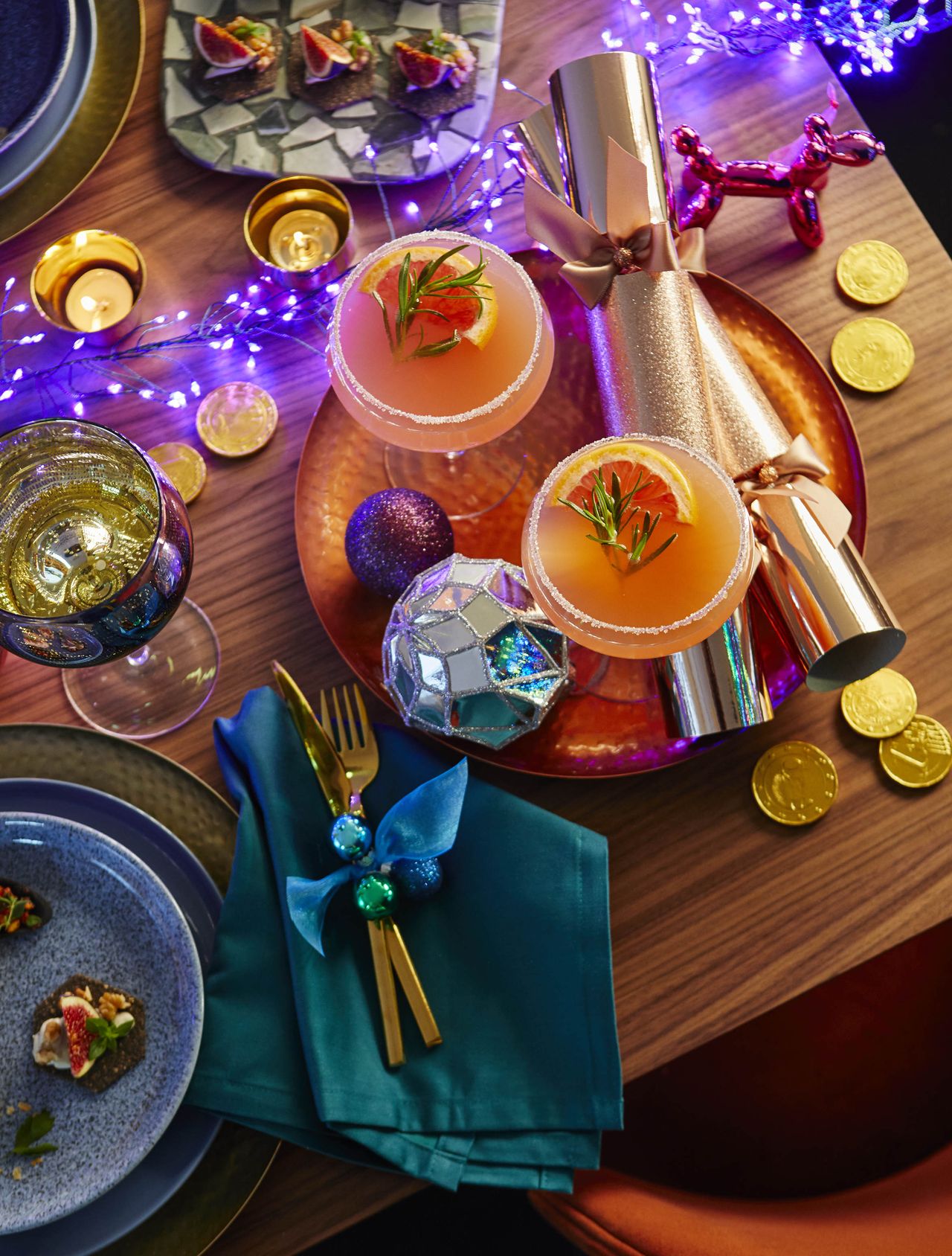 How to set a table: get ready for festive feasting with these tips and ...