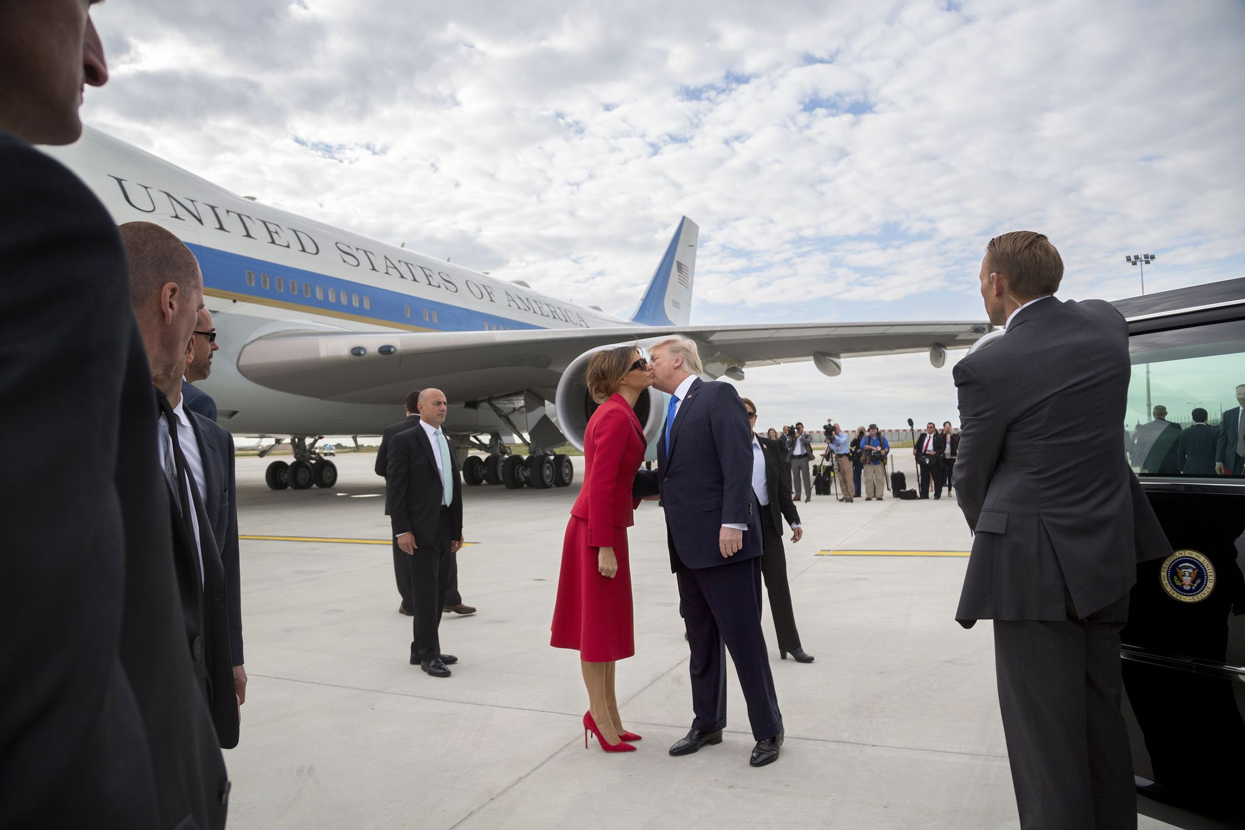 Meet White House Photographer Shealah Craighead - Donald Trump Chief ...