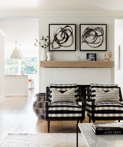 5 Golden Rules for 'Good' Living Rooms Interior Designers Swear by ...