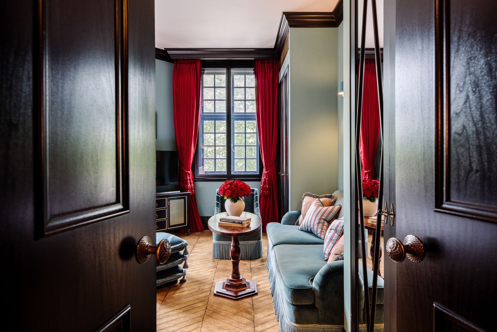 How to make windows look bigger: and rooms, too | Homes and Gardens