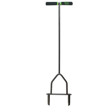 How to kill weeds but not grass: experts recommend 9 methods | Homes ...