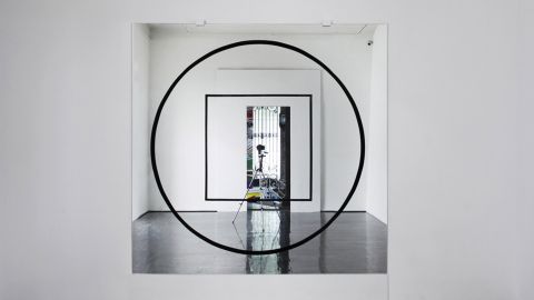 Behold the square that's also a circle in this mind-boggling optical ...