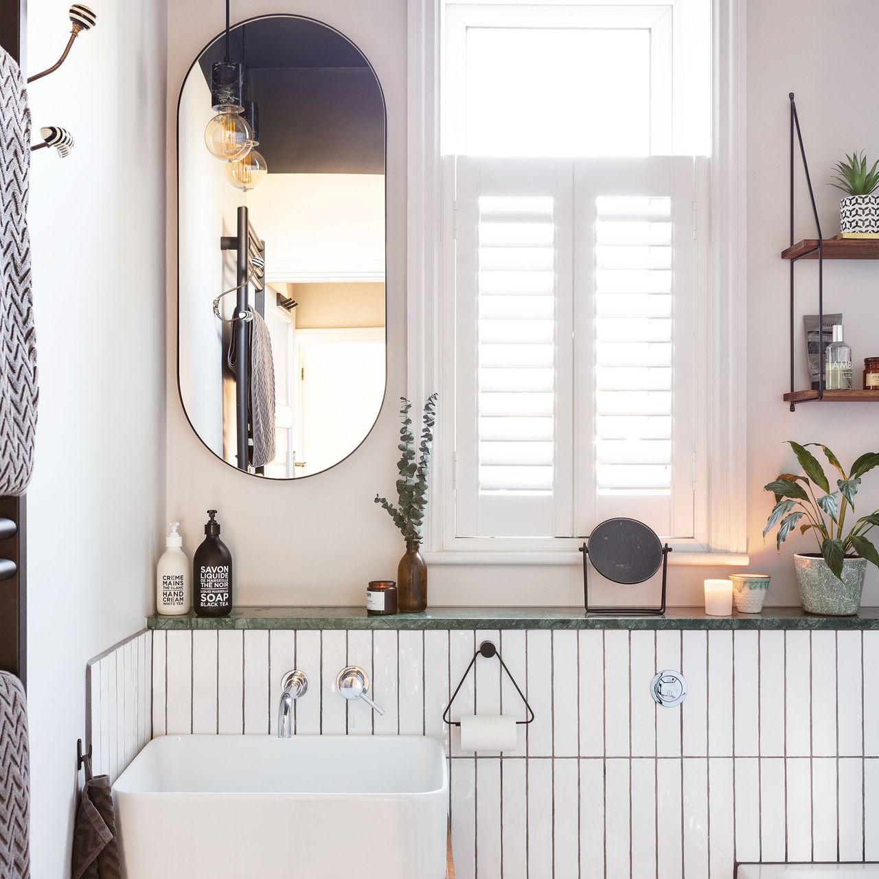 Do vertical or horizontal tiles make a small bathroom look bigger ...