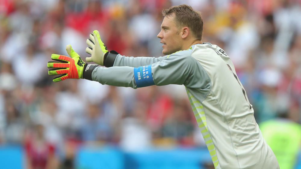 Low confirms under-fire Neuer to start against France | FourFourTwo
