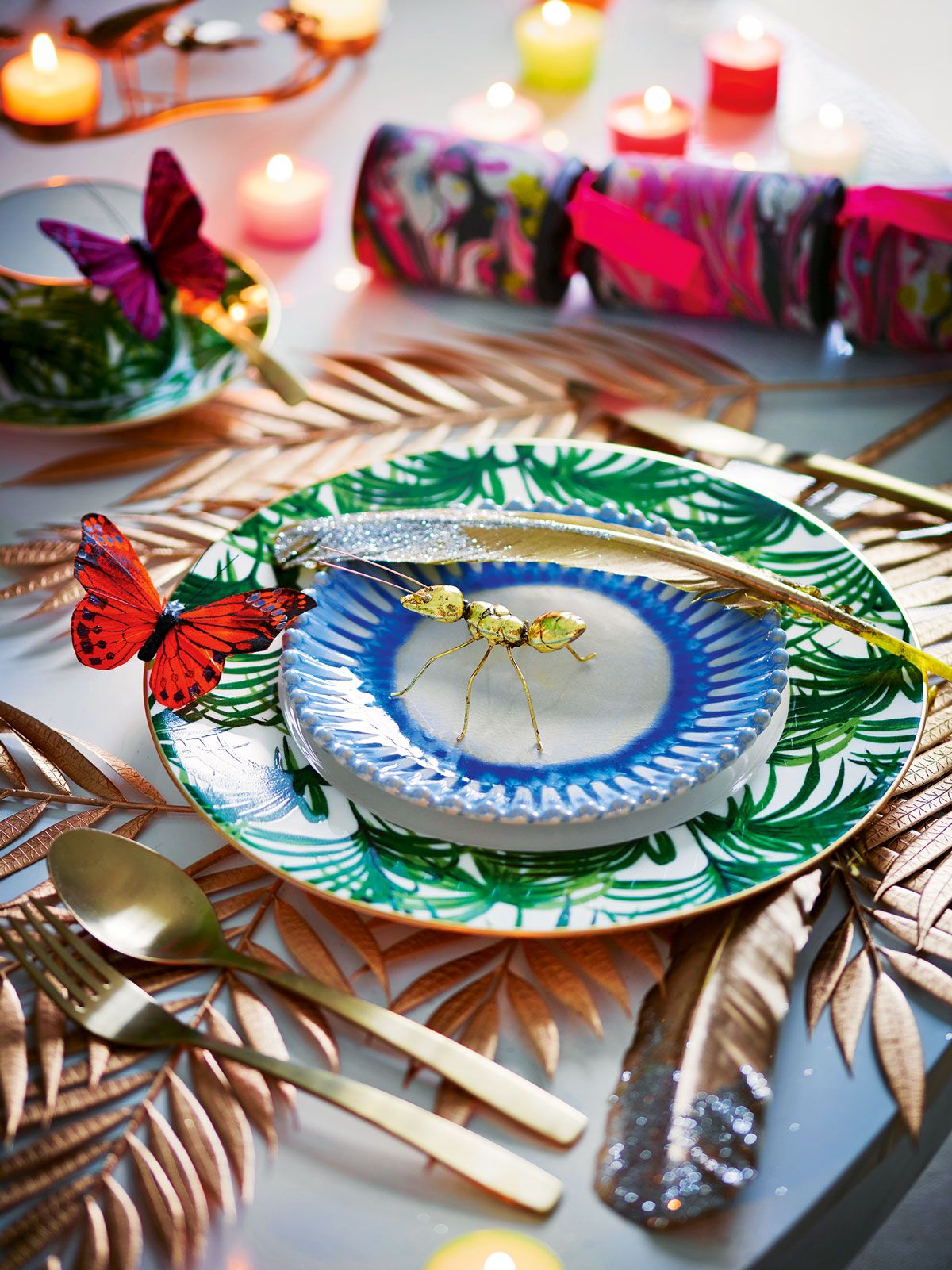 Festive decorating trend: STEP INTO CHRISTMAS