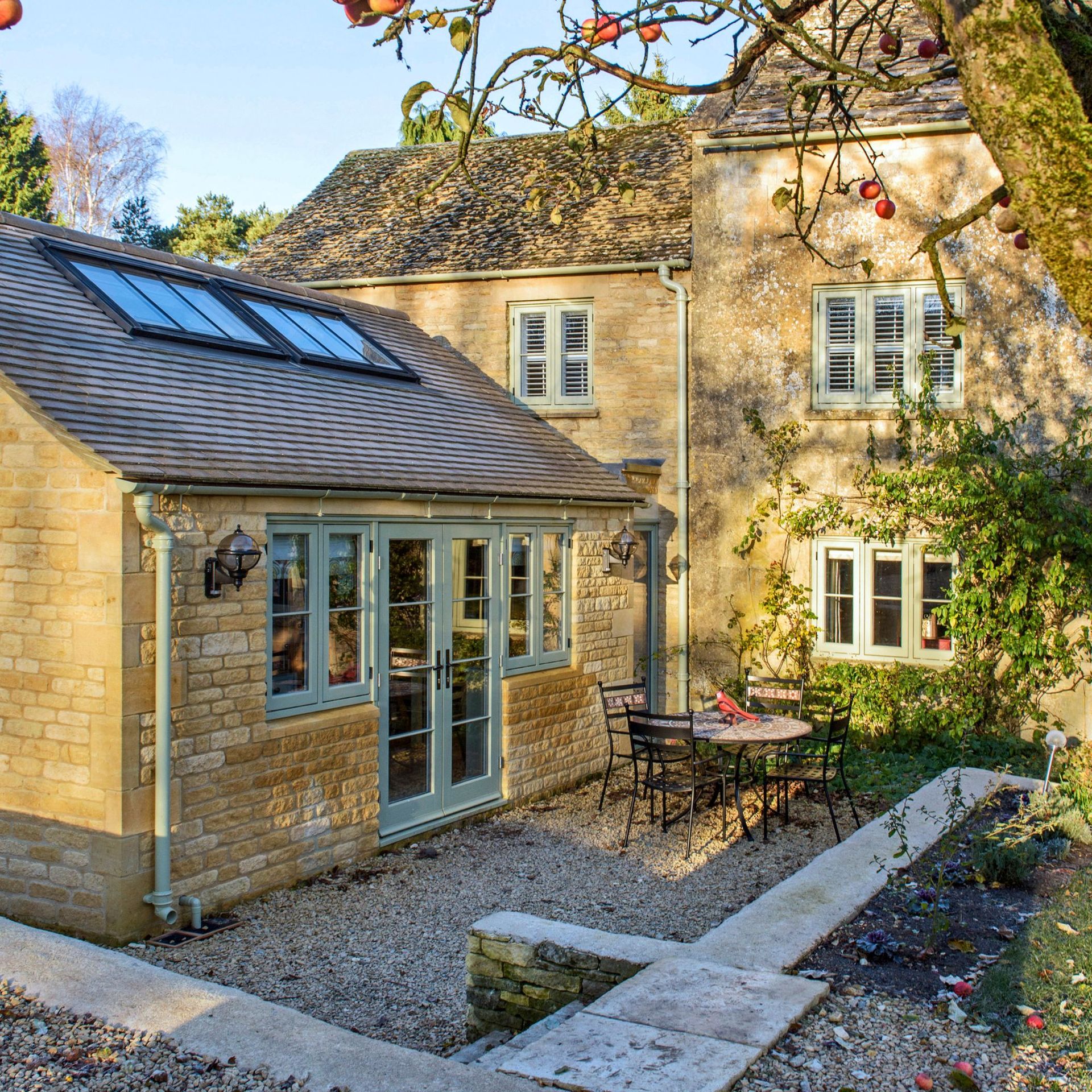 How to hide a heat pump - 4 ways to conceal your exterior unit without ...
