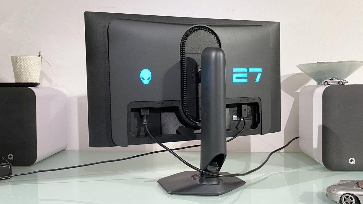 Alienware AW2725DF gaming monitor review | PC Gamer