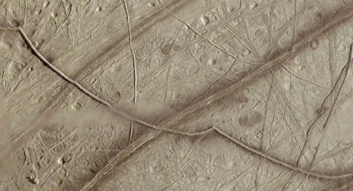 Explore Jupiter's icy ocean moon Europa in NASA virtual tour (photos ...