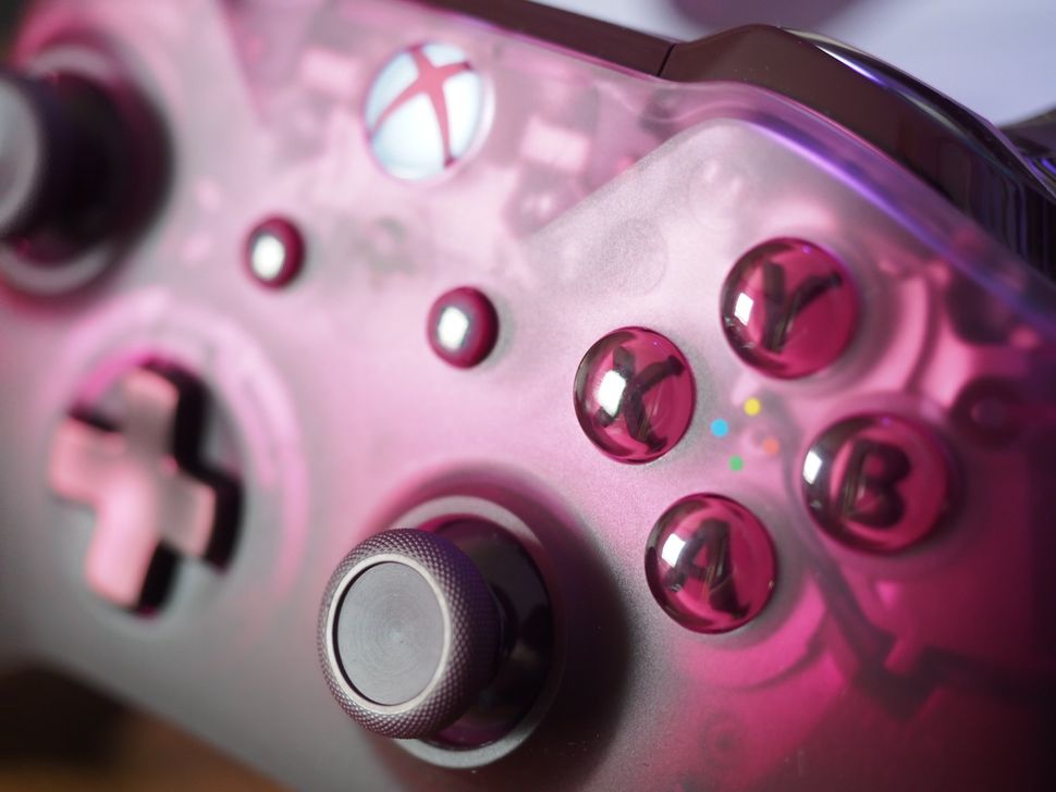 Xbox One Wireless Controller in Phantom Magenta brings the purple ...
