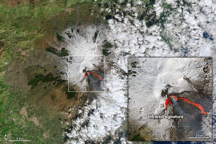 Mount Etna's fiery eruptions seen from space (satellite photos) | Live ...